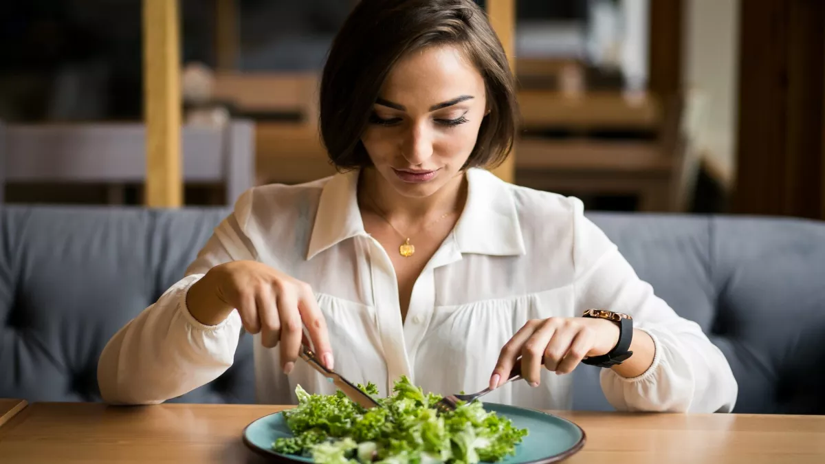 Dinner Mistakes : ਜੇ ਤੁਸੀਂ ਵਾਰ-ਵਾਰ ਹੋ ਜਾਂਦੇ ਹੋ ਬੀਮਾਰ ਤਾਂ ਕੀ ਤੁਸੀਂ ਵੀ ...