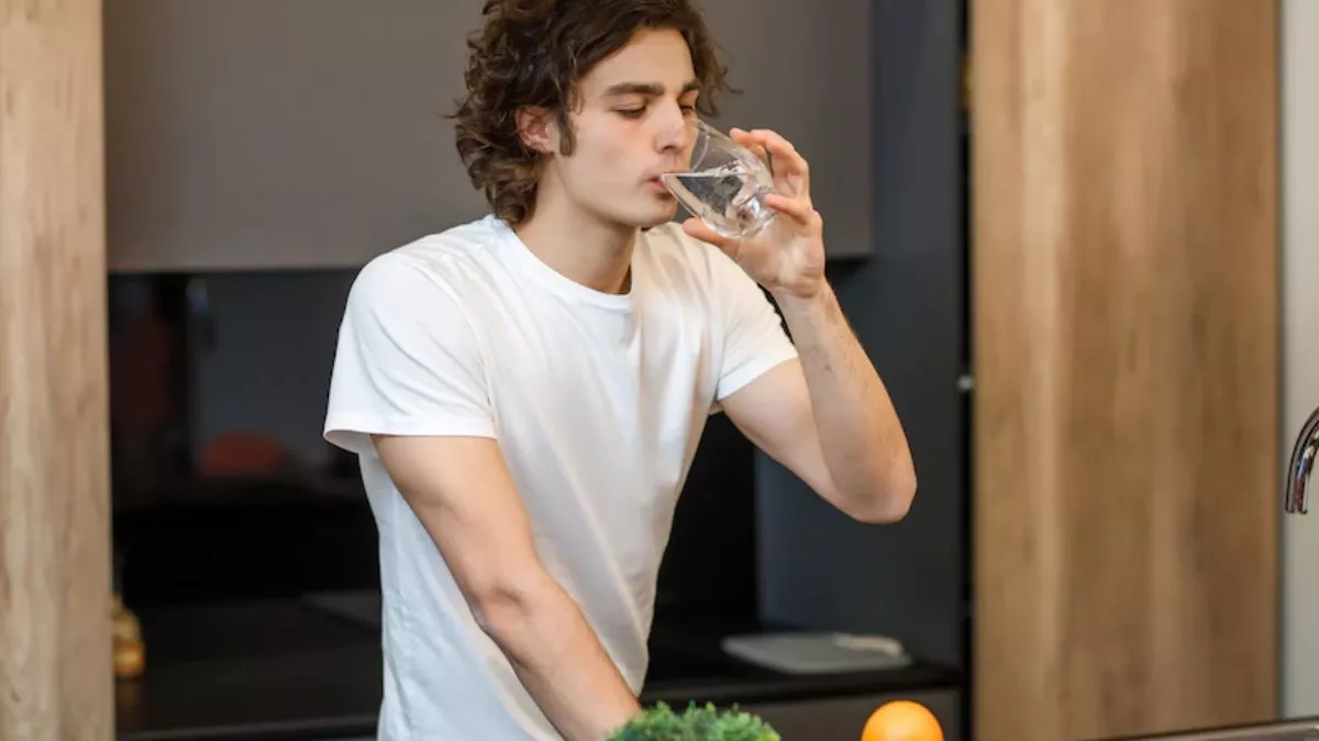 Drinking Less Water: ਘੱਟ ਪਾਣੀ ਪੀਣ ਨਾਲ ਹੋ ਸਕਦੀਆਂ ਹਨ ਇਹ ਸਮੱਸਿਆਵਾਂ, ਜਾਣੋ ...