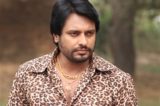 ਐਕਸ਼ਨ ਹੀਰੋ ਵਜੋਂ ਉਭਰਿਆ ਦੇਵ ਖਰੌੜ - Dev Kharud emerged as Action Hero