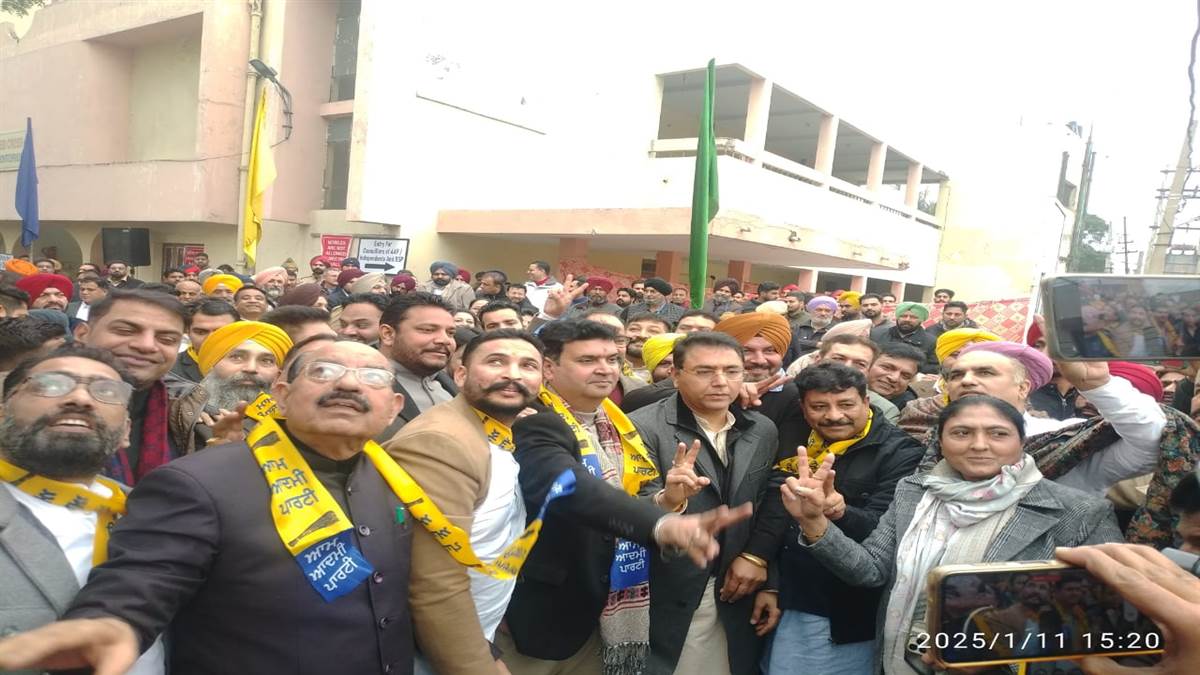 Jalandhar New Mayor : ਜਲੰਧਰ ਨੂੰ ਮਿਲਿਆ ਨਵਾਂ ਮੇਅਰ, AAP ਦੇ ਵਨੀਤ ਧੀਰ ਹੱਥ ਆਈ ...