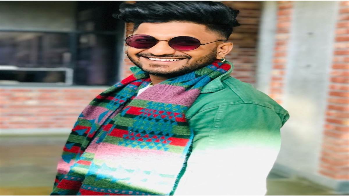 ਲੁਧਿਆਣਾ 'ਚ ਗਣੇਸ਼ ਉਤਸਵ 'ਚ ਅਸ਼ਲੀਲ ਗੀਤ ਗਾਉਣ ਵਾਲੇ ਪੰਜਾਬੀ ਸਿੰਗਰ G Khan ਦੀਆਂ ...