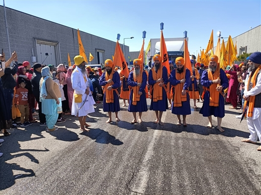 ਕਸਤੇਨੇਦਲੋ ਵਿਖੇ ਖਾਲਸਾ ਸਾਜਨਾ ਦਿਵਸ ਤੇ ਵਿਸਾਖੀ ਨੂੰ ਸਮਰਪਿਤ ਵਿਸ਼ਾਲ ਨਗਰ ਕੀਰਤਨ ...