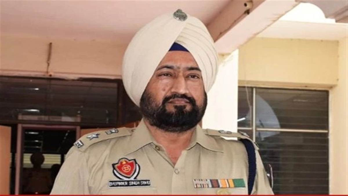 ਅਵਨੀਤ ਕੌਰ ਸਿੱਧੂ ਹੋਣਗੇ ਫਾਜ਼ਿਲਕਾ ਦੇ ਨਵੇਂ ਐੱਸਐੱਸਪੀ - SSP Bhupinder Singh Sidhu has been transferred ...