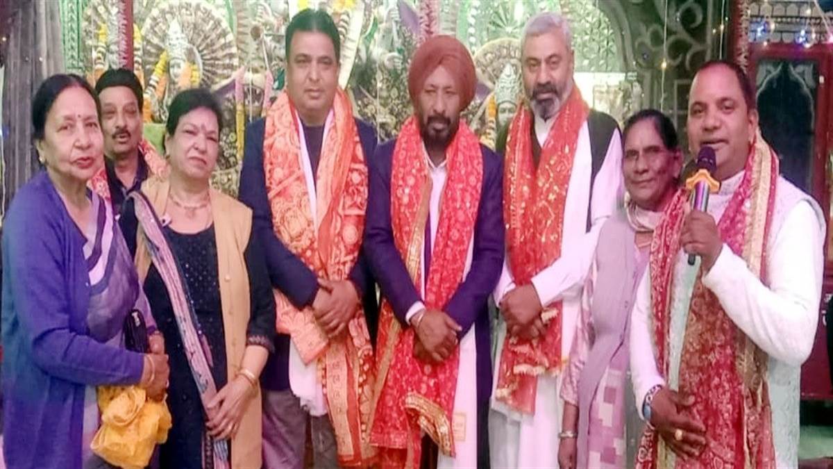 ਸ਼ਿਵ ਸ਼ਕਤੀ ਮਾਤਾ ਮੰਦਰ ’ਚ ਮਨਾਇਆ ਮੂਰਤੀ ਸਥਾਪਨਾ ਦਿਵਸ - Annual idol ...