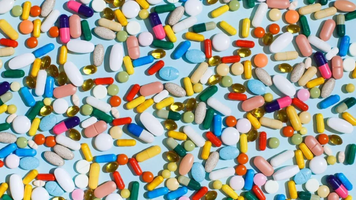 ਕਿਉਂ Colorful ਹੁੰਦੇ ਹਨ ਟੈਬਲੇਟਸ ਤੇ ਕੈਪਸੂਲ, ਕੀ ਬਿਮਾਰੀ ਨਾਲ ਵੀ ਹੈ ਰੰਗਾਂ ਦਾ ...