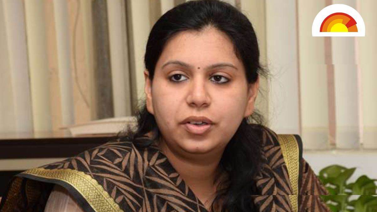 New Mirzapur DM : ਲੰਡਨ ਦੀ ਨੌਕਰੀ ਛੱਡ ਭਾਰਤ ਪਰਤੀ ਦਿਵਿਆ ਮਿੱਤਲ ਬਣੀ ਆਈਏਐੱਸ ...