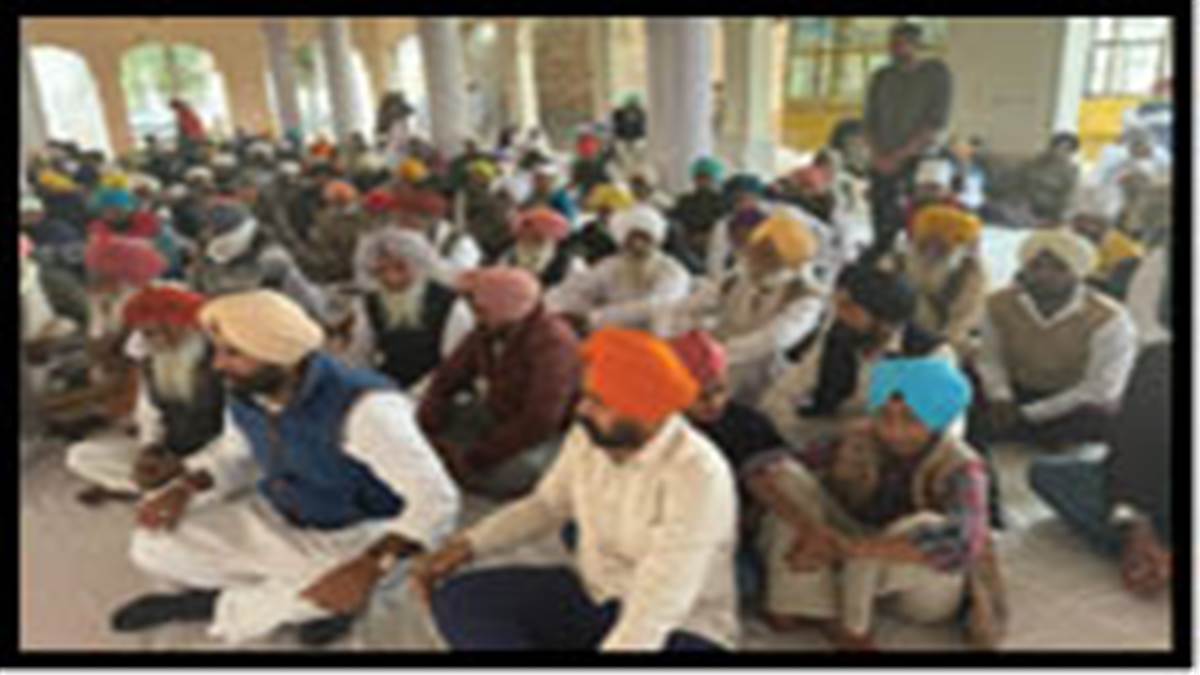 ਜਵਾਨ ਅੰਗਰੇਜ਼ ਸਿੰਘ ਨੂੰ ਵੱਖ-ਵੱਖ ਸ਼ਖ਼ਸੀਅਤਾਂ ਨੂੰ ਸ਼ਰਧਾ ਦੇ ਫੁੱਲ ਭੇਟ - Army ...