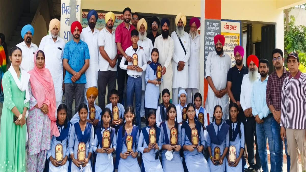 ਜਸ ਬਰਾੜ ਕੈਨੇਡਾ ਦੀ ਯਾਦ ’ਚ ਕਲੱਬ ਵੱਲੋਂ ਪੁਜ਼ੀਸ਼ਨਾਂ ਹਾਸਲ ਕਰਨ ਵਾਲੇ ਬੱਚਿਆਂ ਦਾ ...