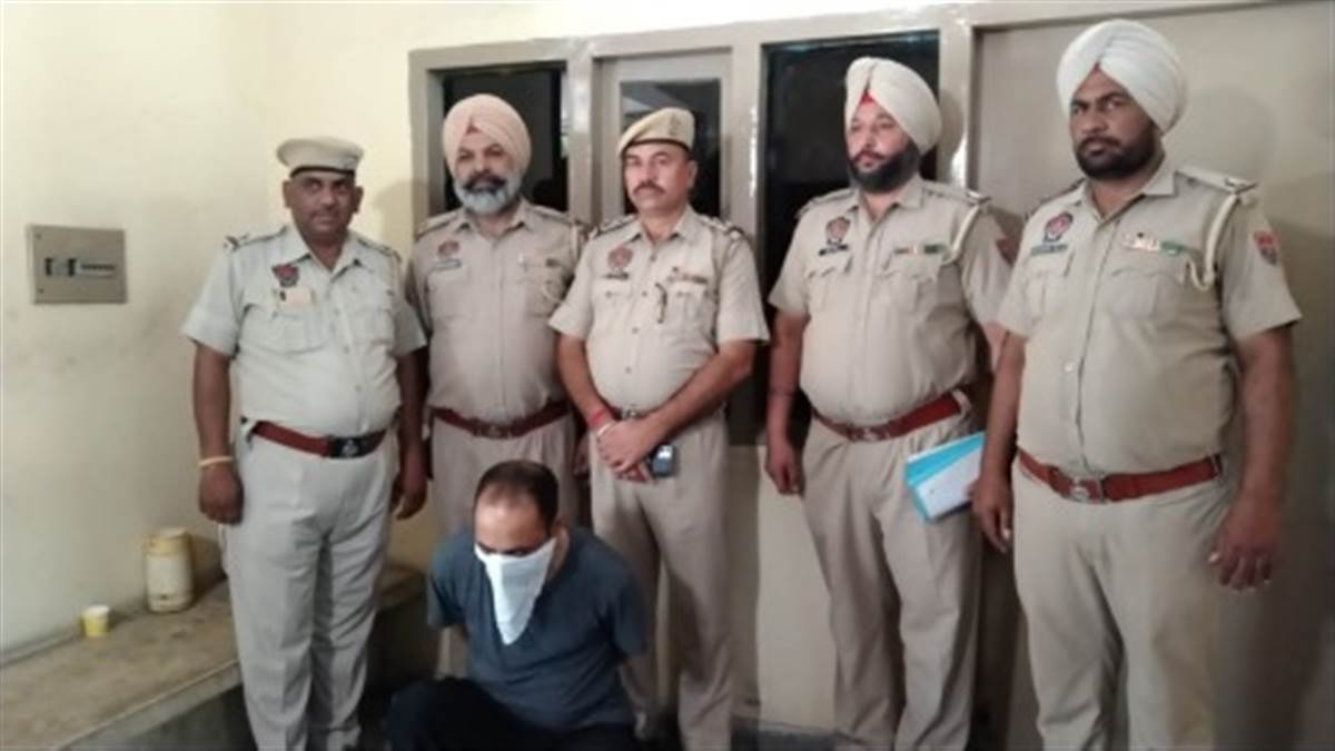 One arrested with fake identity cards of Punjab Police and Punjab Roadways