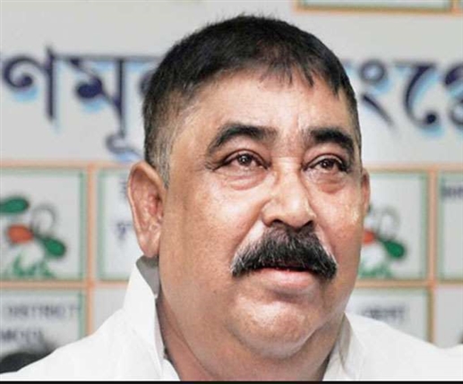 ਨਜ਼ਰਬੰਦੀ ਦੇ ਬਾਵਜੂਦ ਤ੍ਰਿਣਮੂਲ ਦੇ ਨੇਤਾ ਅਨੁਵਰਤ ਮੰਡਲ ਜਵਾਨਾਂ ਦੀਆਂ ਅੱਖਾਂ 'ਚ ...