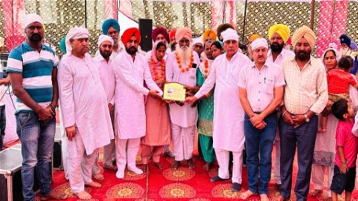 ਸ਼ਹੀਦ ਹਰਕ੍ਰਿਸ਼ਨ ਸਿੰਘ ਨਮਿੱਤ ਕਰਵਾਇਆ ਸ਼ਰਧਾਂਜਲੀ ਸਮਾਗਮ - Sardhanjali ...