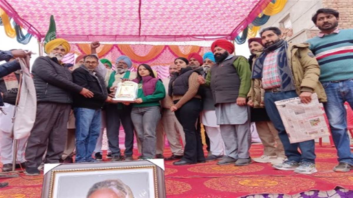 ਜਲੂਰ ਵਿਖੇ ਮਾਤਾ ਗੁਰਦੇਵ ਕੌਰ ਦੀ ਸੱਤਵੀਂ ਬਰਸੀ ਮਨਾਈ - Seventh anniversary of ...