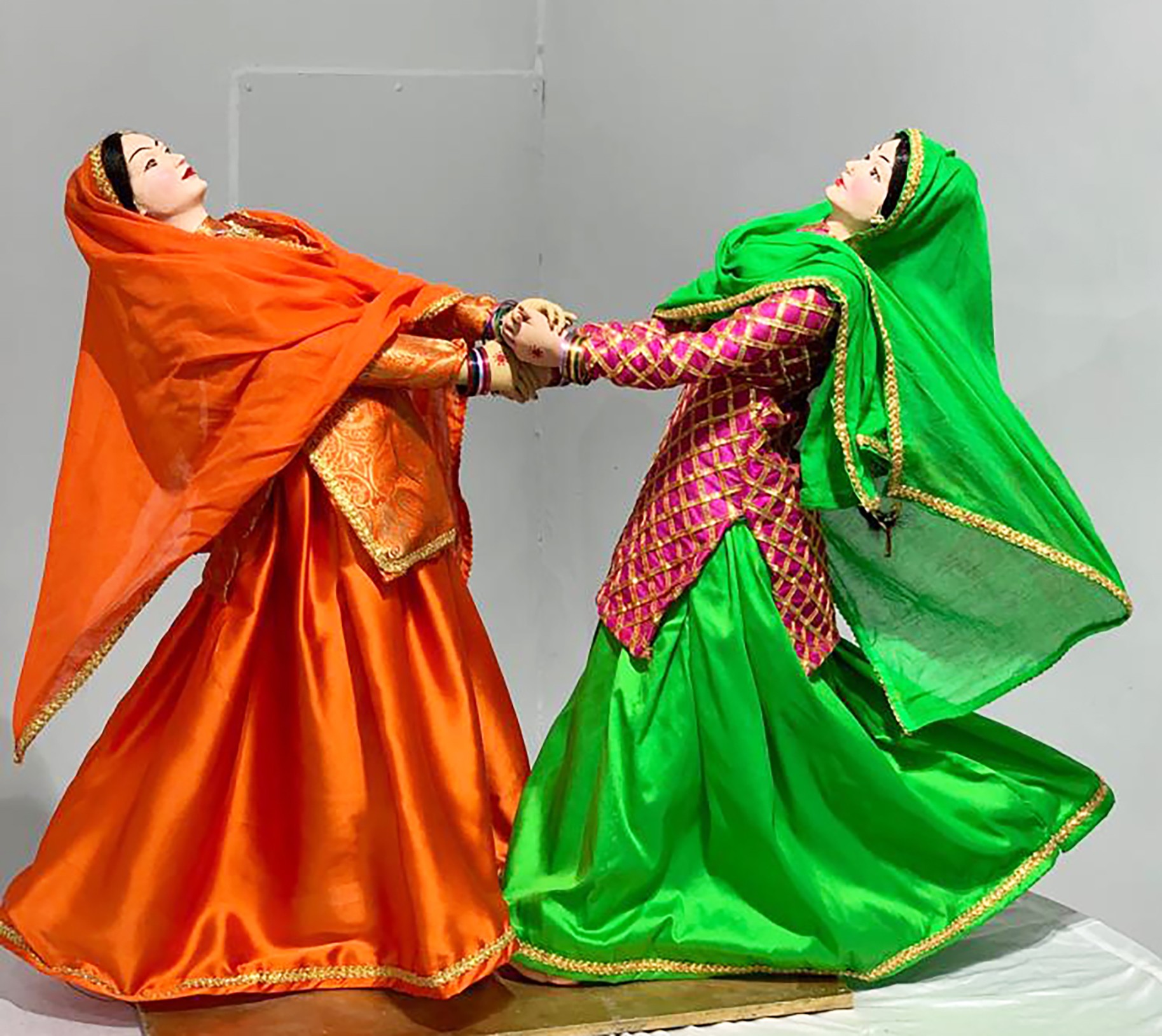 ਪੰਜਾਬੀ ਵਿਰਸੇ ਦਾ ਦਰਪਣ ਹਨ ਦਵਿੰਦਰ ਕੌਰ ਢੱਟ ਦੇ ਗੁੱਡੀਆਂ ਪਟੋਲੇ - Davinder Kaur ...